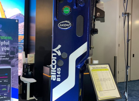 DAEMO Engineering - Hydraulic Breakers