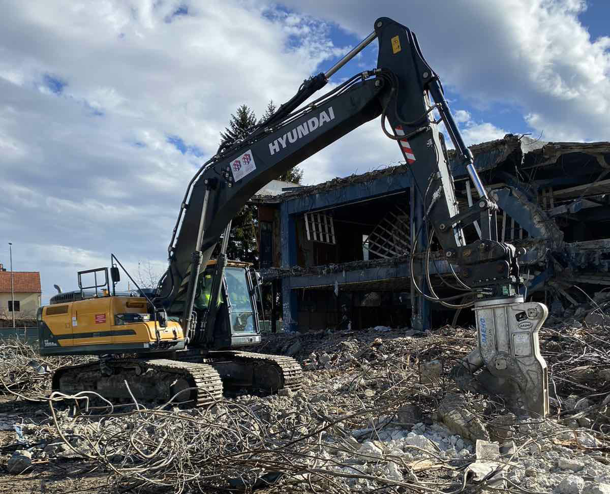 DAEMO Engineering - Demolition Attachments