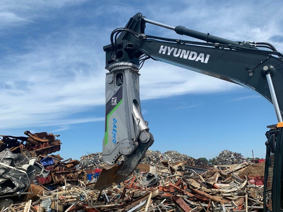 DAEMO Engineering - Recycling Attachments